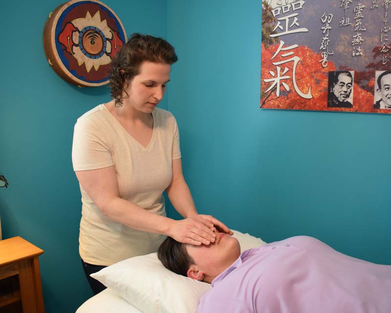 FREE CLASS - The 5-Phase System to Become a Phenomenal, Magnetic Healer